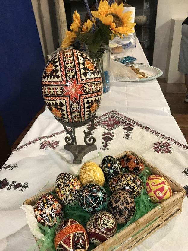Pysanky eggs: The Ukranian Art of Writing on Eggs - Backyard Poultry